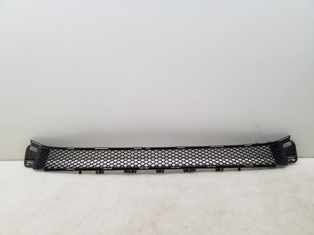 Used Mercedes Benz E-Class Front bumper lower grille A2138852703