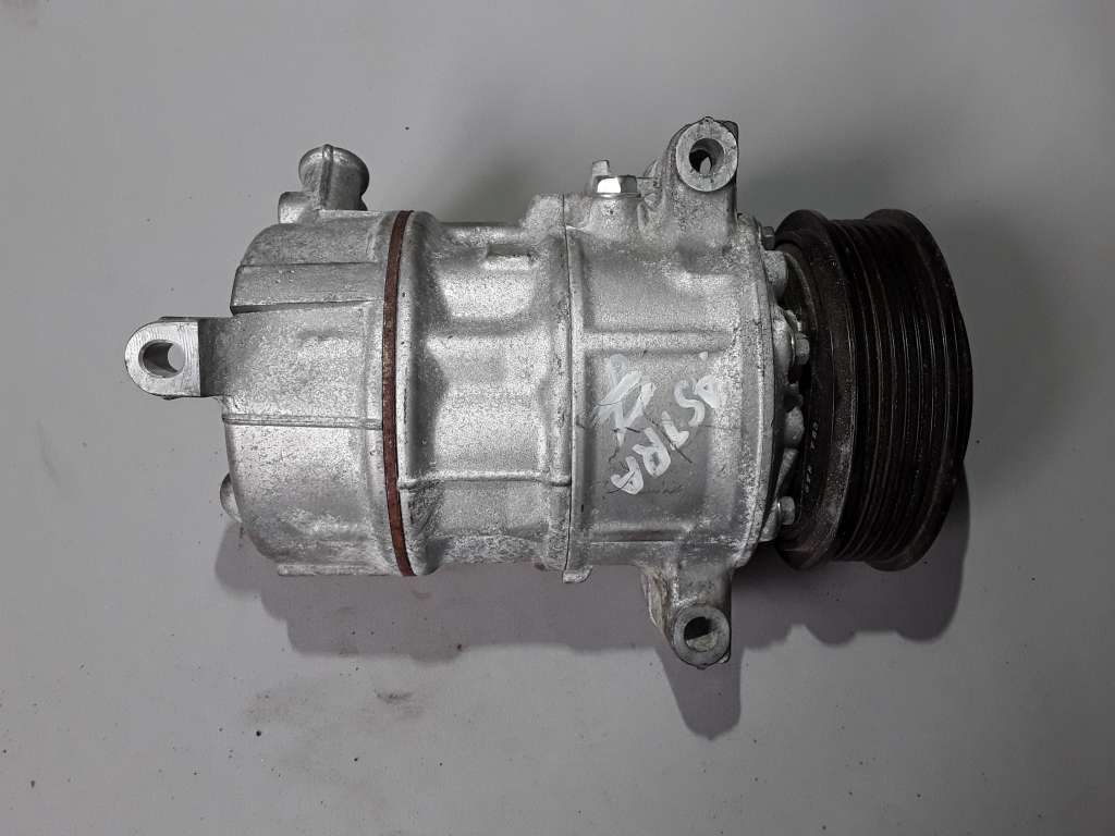 Naudotas Opel Astra Kondicionieriaus kompresorius 39034464