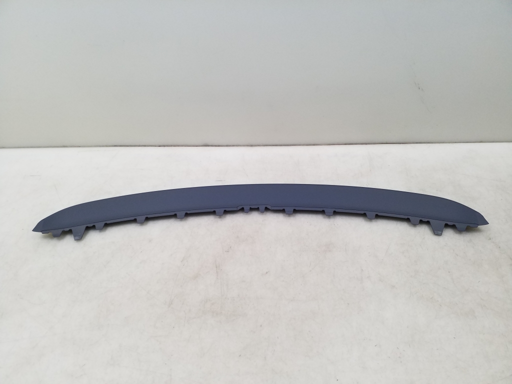 Naudotas Mercedes Benz CLA-Class Galinio bamperio apdailinė juosta ...