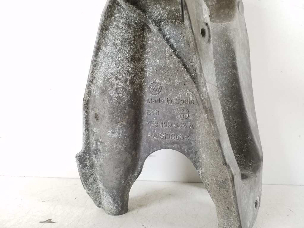 Naudotas Volkswagen Multivan Variklio laikiklis 7E0199343A