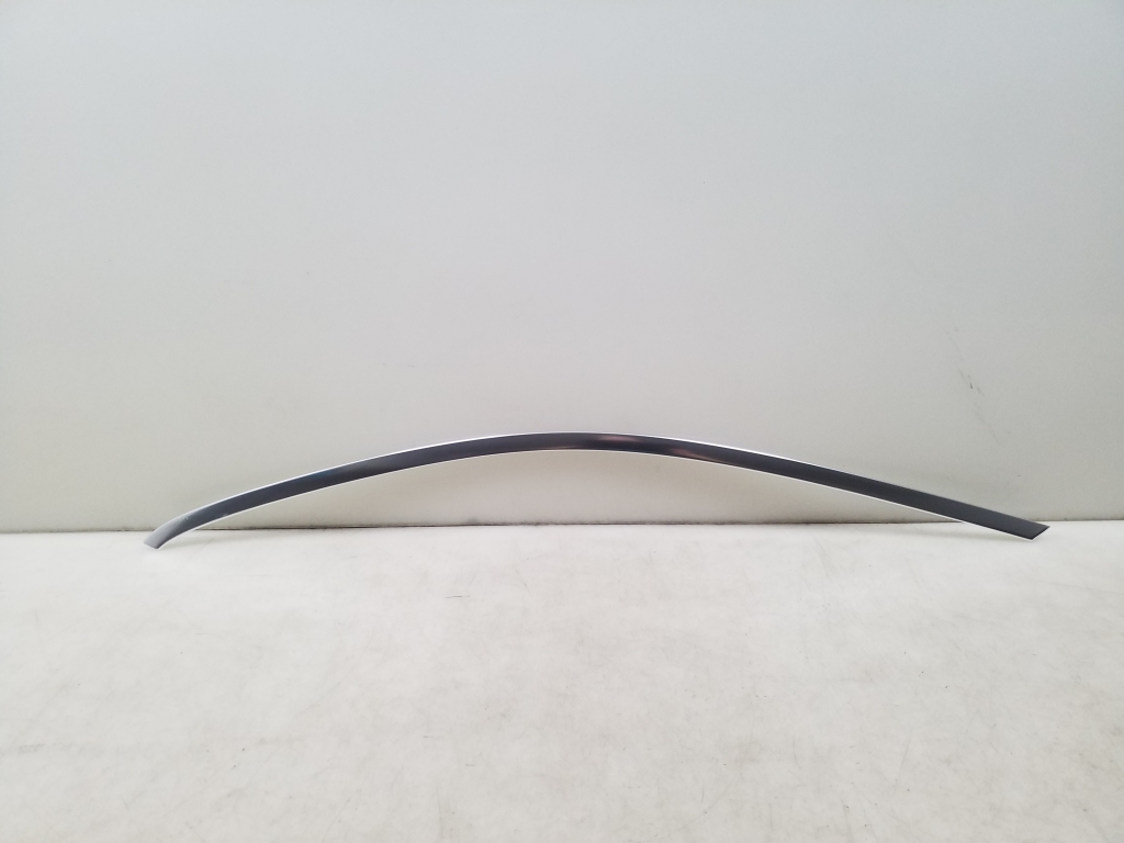 Naudotas Mercedes Benz E-Class Galinių šoninių durų kita detalė A2136700400