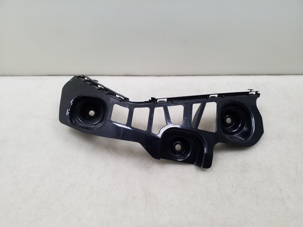 Naudotas Mercedes Benz CLA-Class Galinio bamperio laikiklis A1188853800