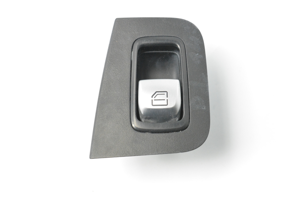 Used Mercedes Benz C-Class Front door glass switch A2229052203