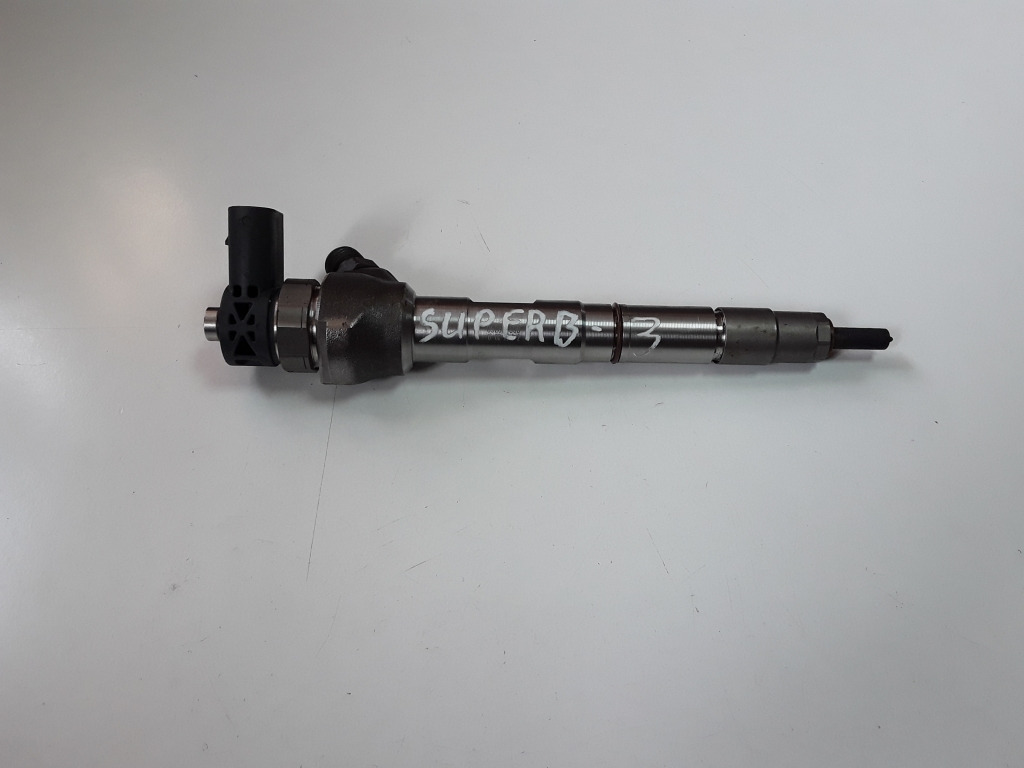 Used Skoda Superb Fuel injector 04L130277AD