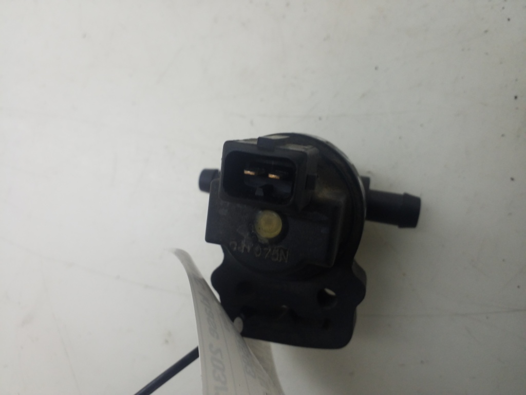 Used Mercedes Benz C-Class The sensor is different A0004703593