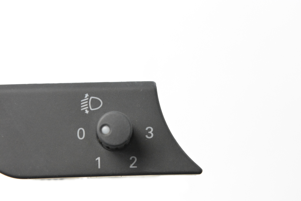 Used AUDI A4 Switch light level regulator 8E2919094