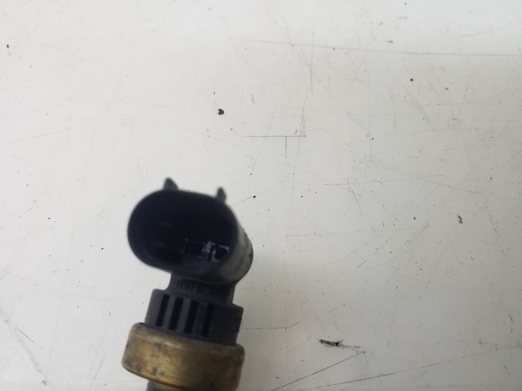 Used Mercedes Benz E-Class The sensor is different A0005425118