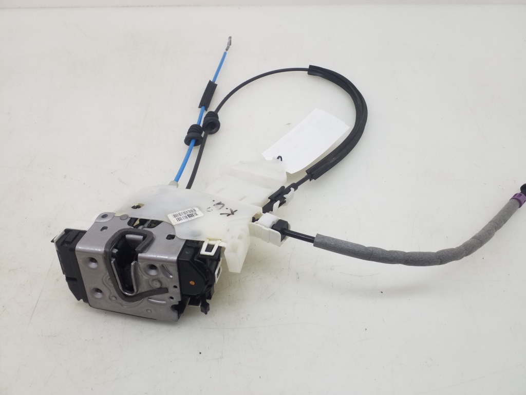Used Mercedes Benz E-Class Rear side door lock A2047301335