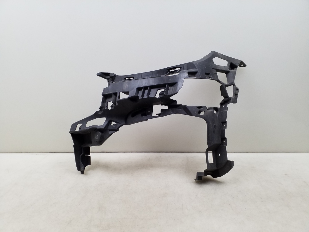 Used Mercedes Benz E-Class Front bumper inner frame A2138857104