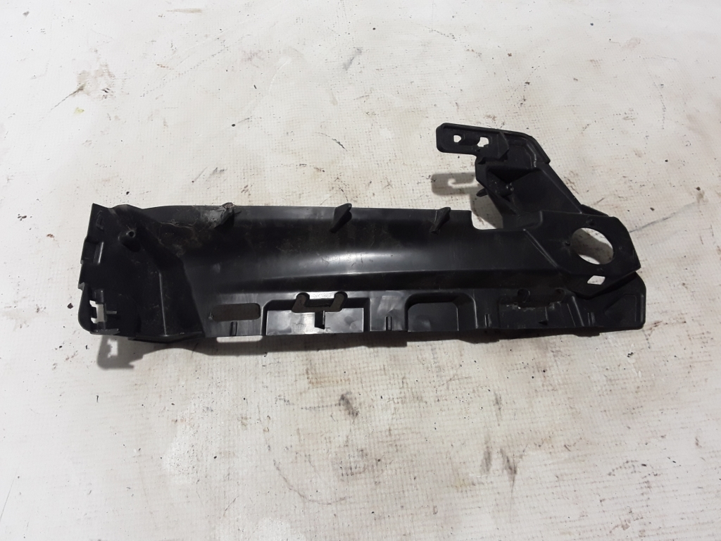 Used VOLVO V90 Other part of the front bumper 31383907