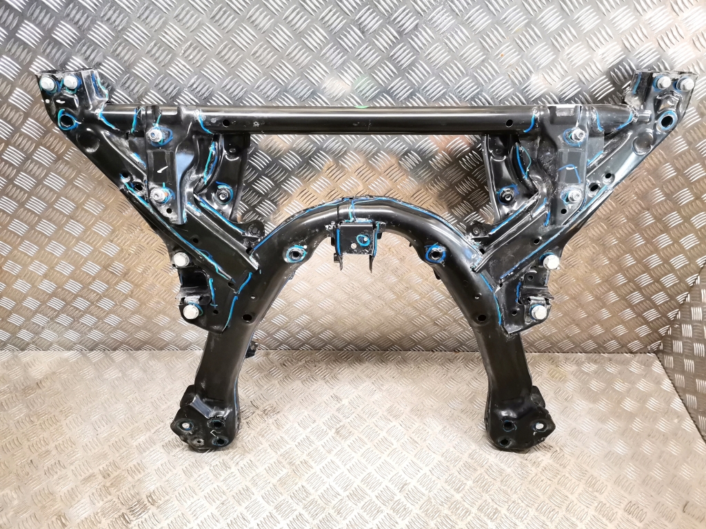 Used Tesla Model Y Front traverse 1044531-01-B