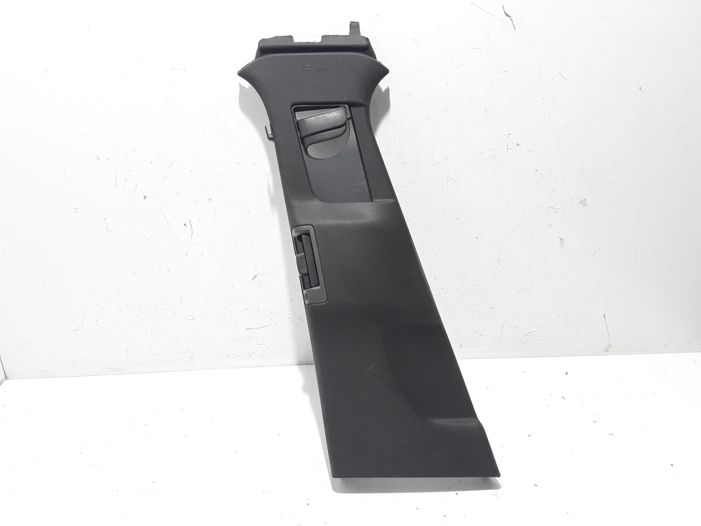 Used VOLVO V90 Interior decoration of the middle pillar 32219757