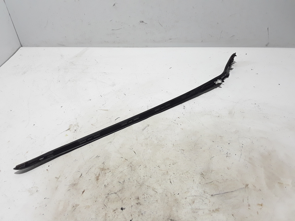 Used VOLVO V90 Gear lever trim 31386574