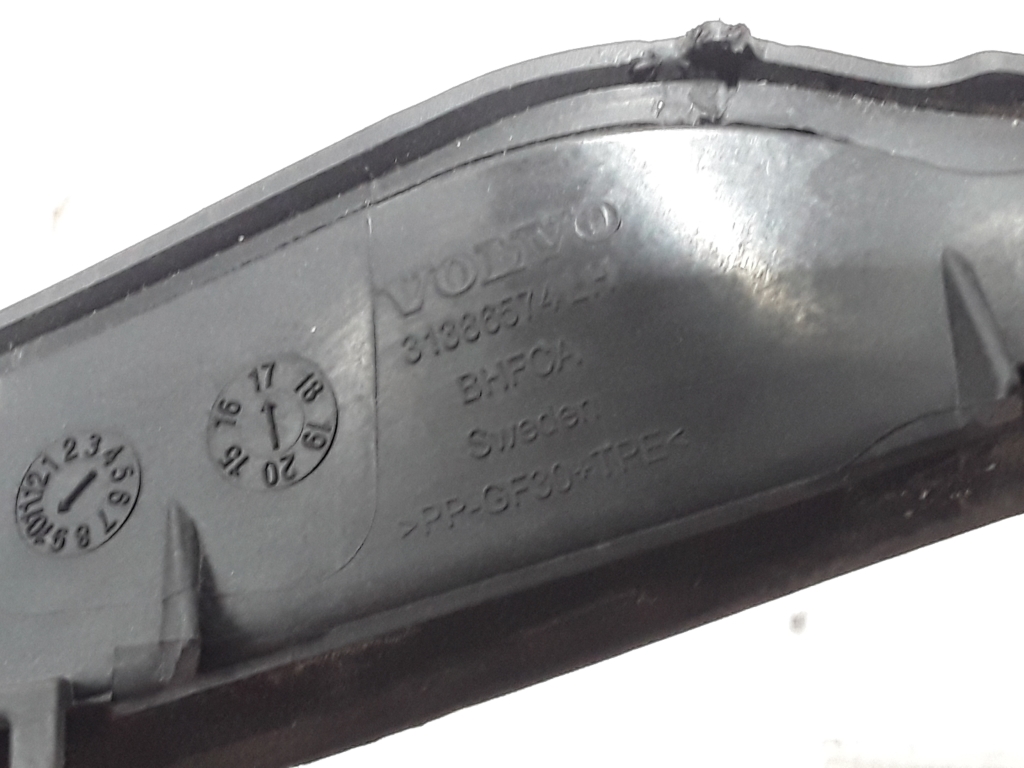 Used VOLVO V90 Gear lever trim 31386574