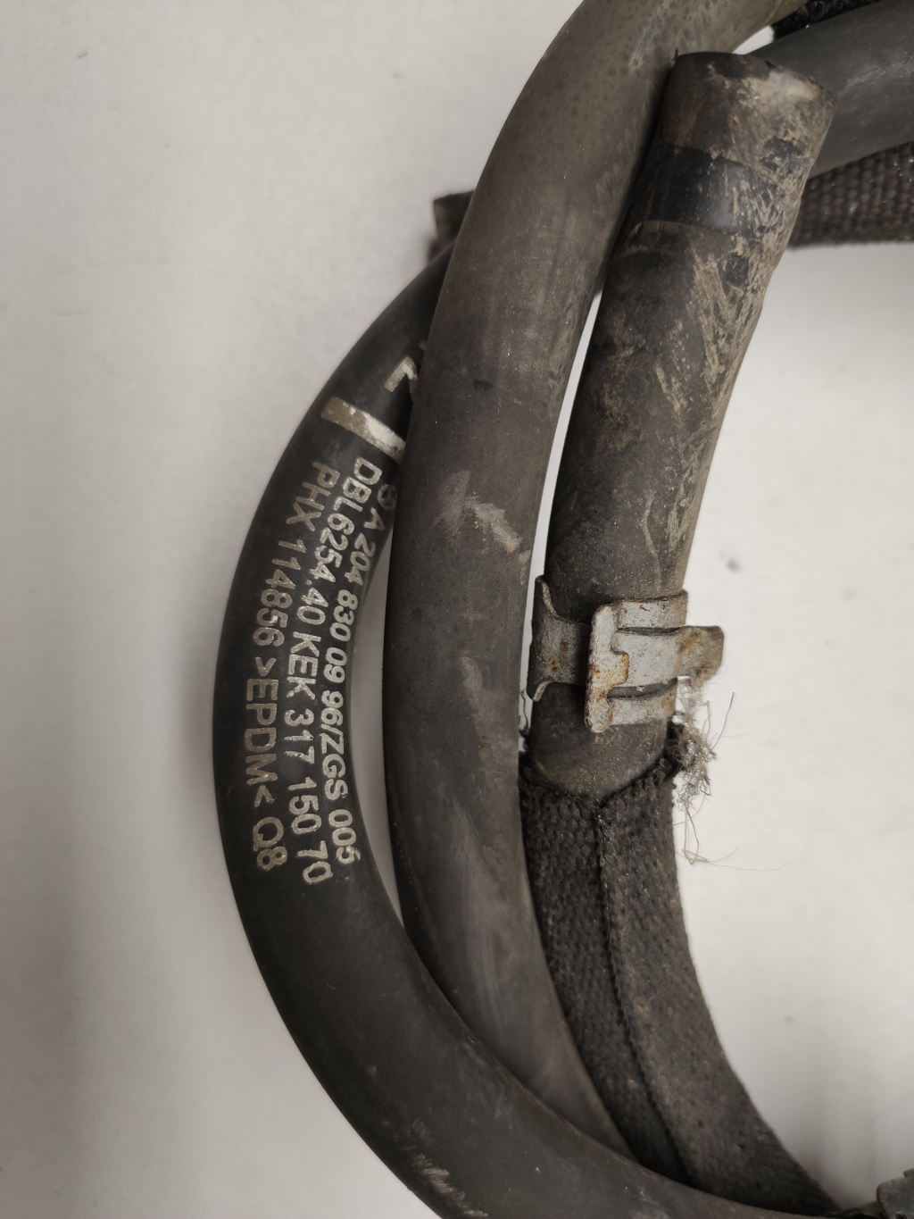 Used Mercedes Benz E-Class Intestine A2048300996