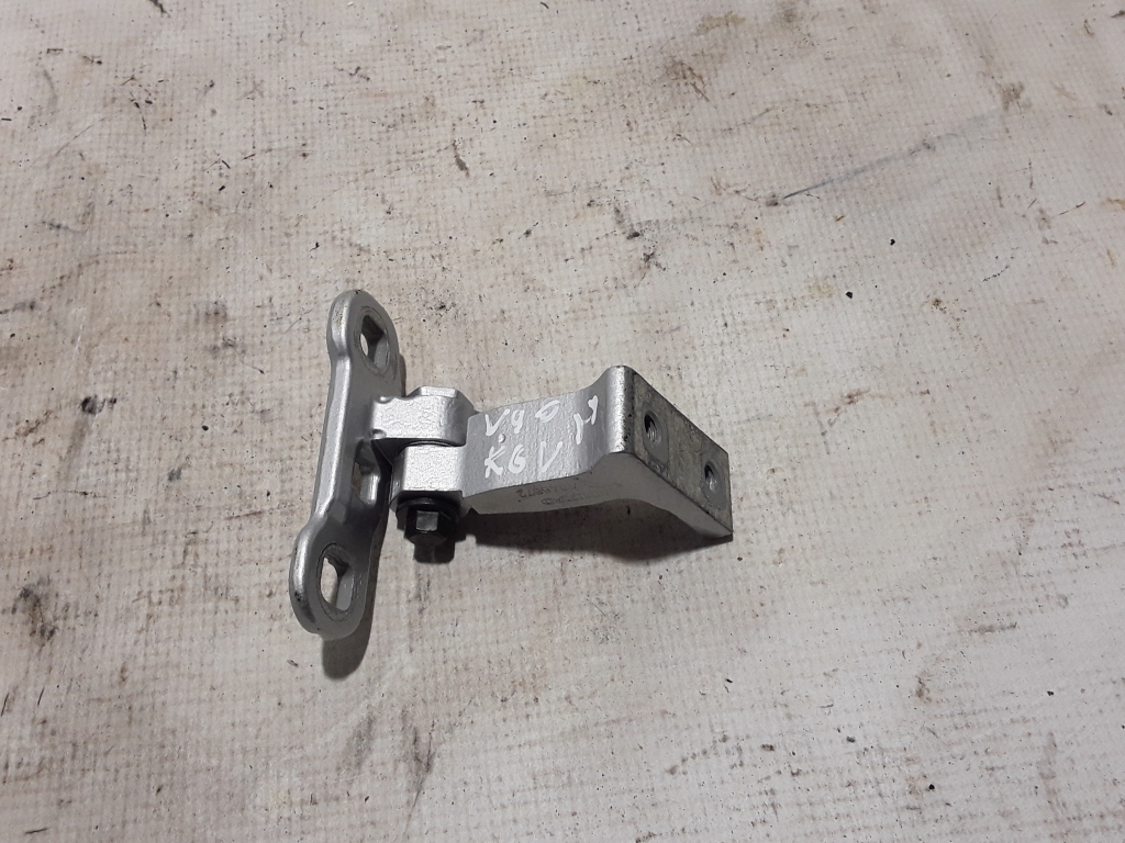 Naudotas VOLVO V90 Galinių šoninių durų vyris viršutinis 31424593