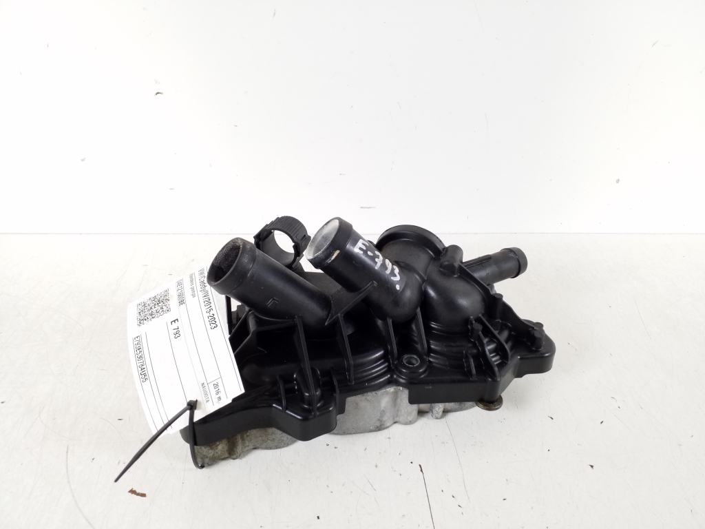Used Volkswagen Caddy Water pump 04E121600BE