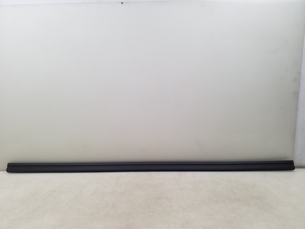 Used Mercedes Benz G-Class Exterior sill trim A4636988700