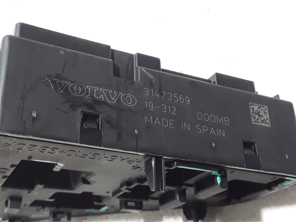 Naudotas VOLVO XC90 Saugiklių blokai 31473569