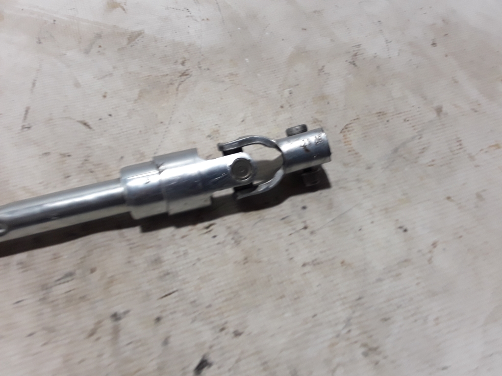 Used RENAULT Master Steering wheel cross 480800001R