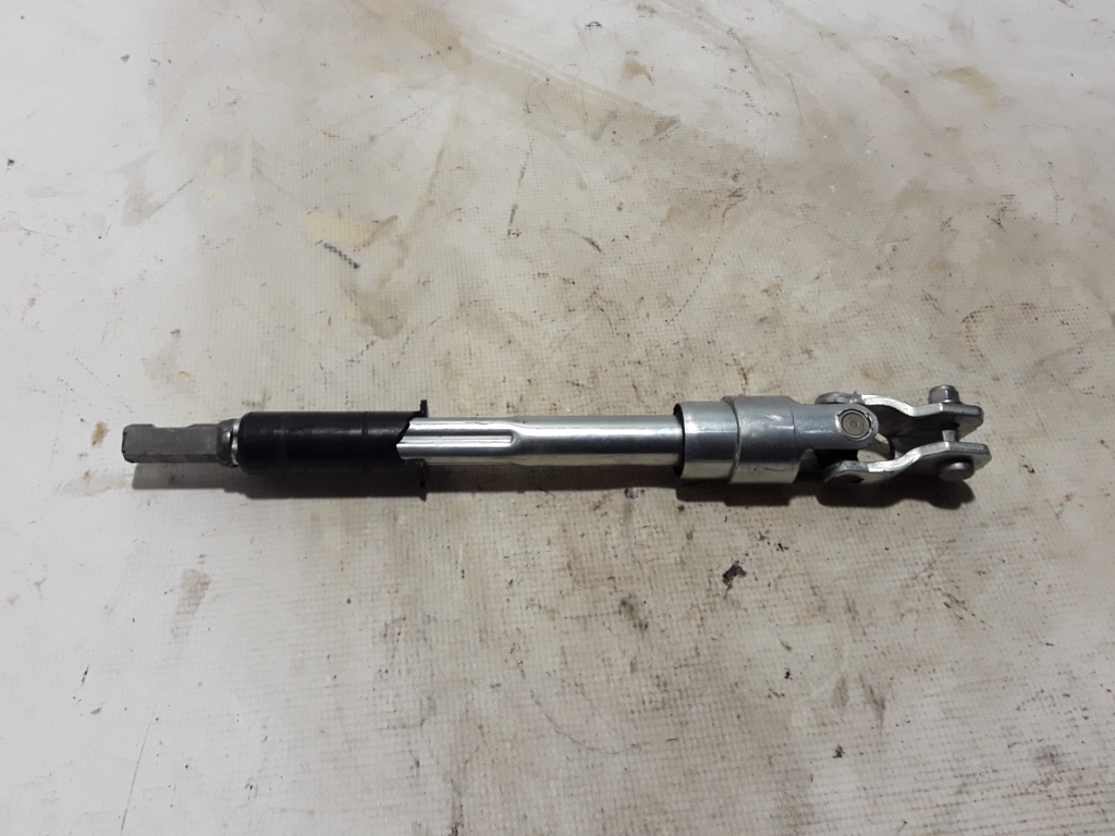 Used RENAULT Master Steering wheel cross 480800001R