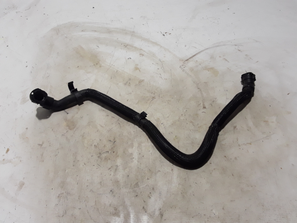 Used Dacia Duster Cooling radiator hose 215032766R