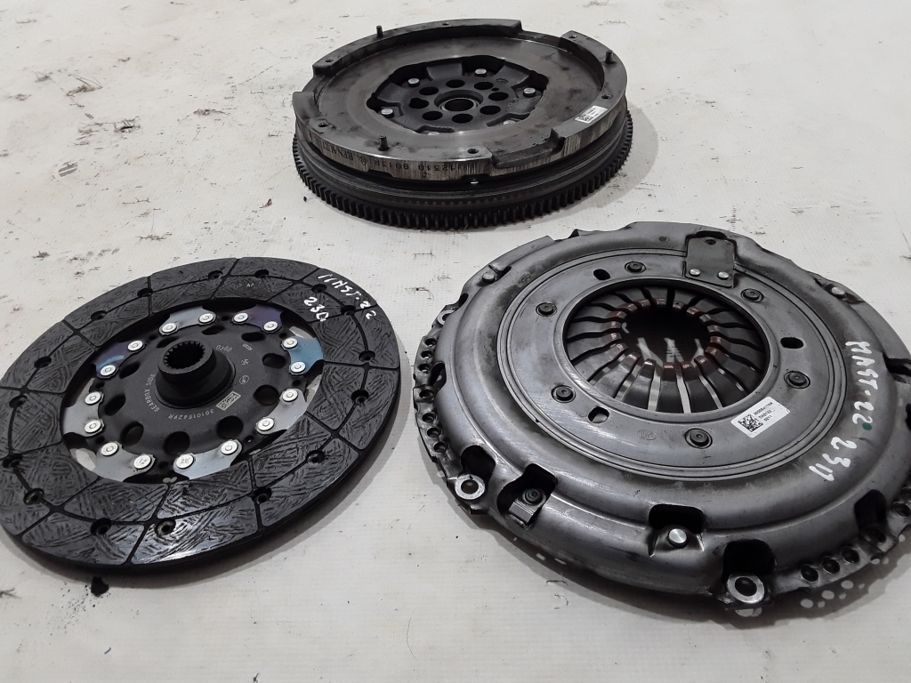 Used RENAULT Master Clutch and its parts