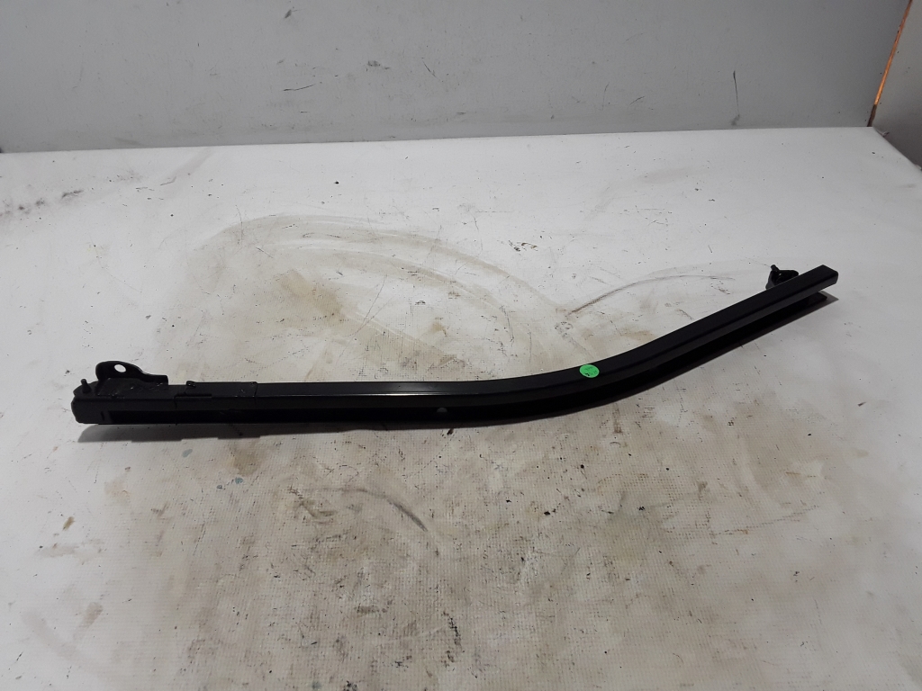 Used RENAULT Kangoo Sliding door slide 745900296R