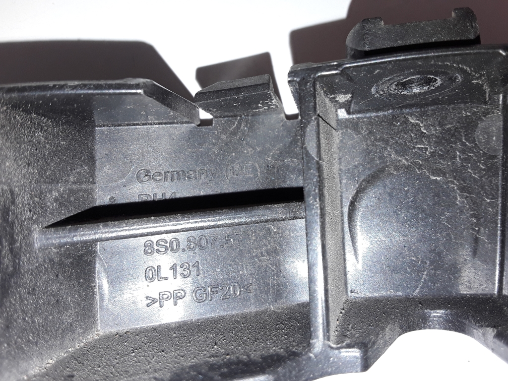 Used AUDI TT Rear bumper bracket 8S0807571