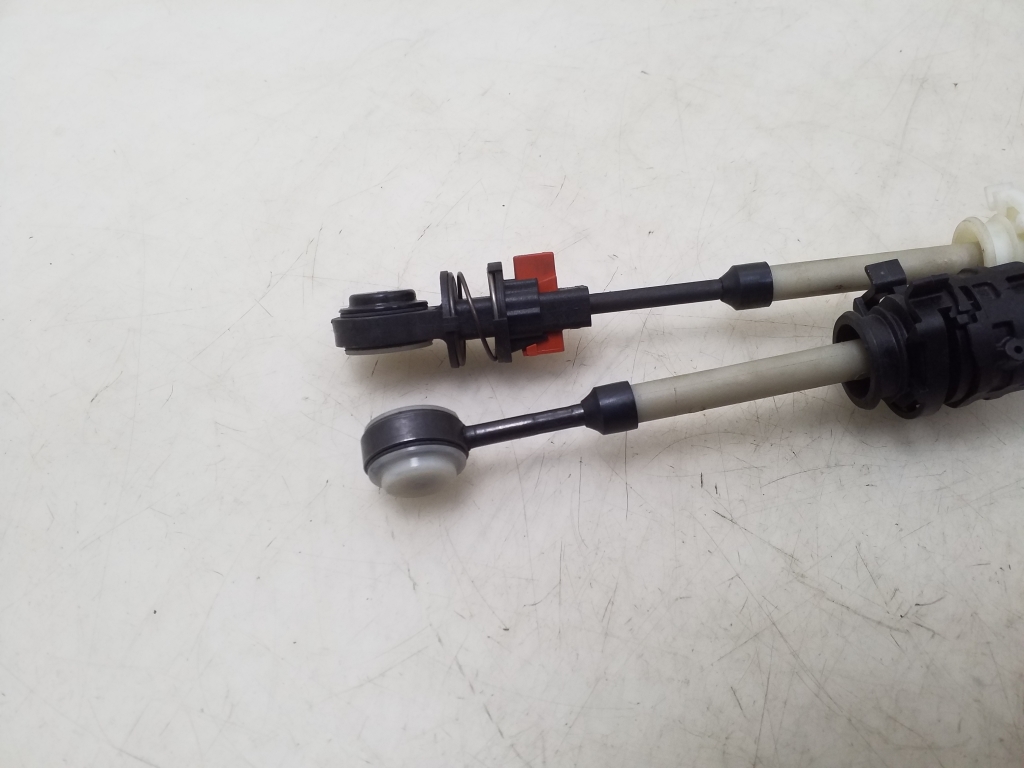 Used RENAULT Trafic Gear shift cable 349359296R