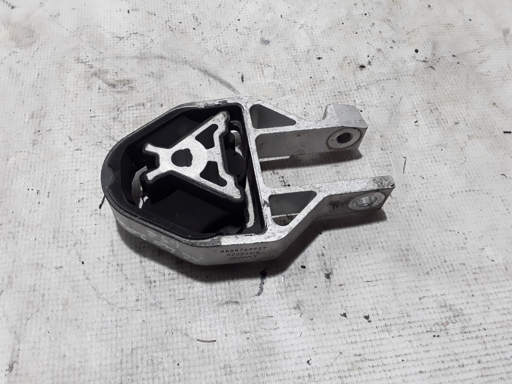 Naudotas VOLVO XC40 Variklio pagalvė 32222105