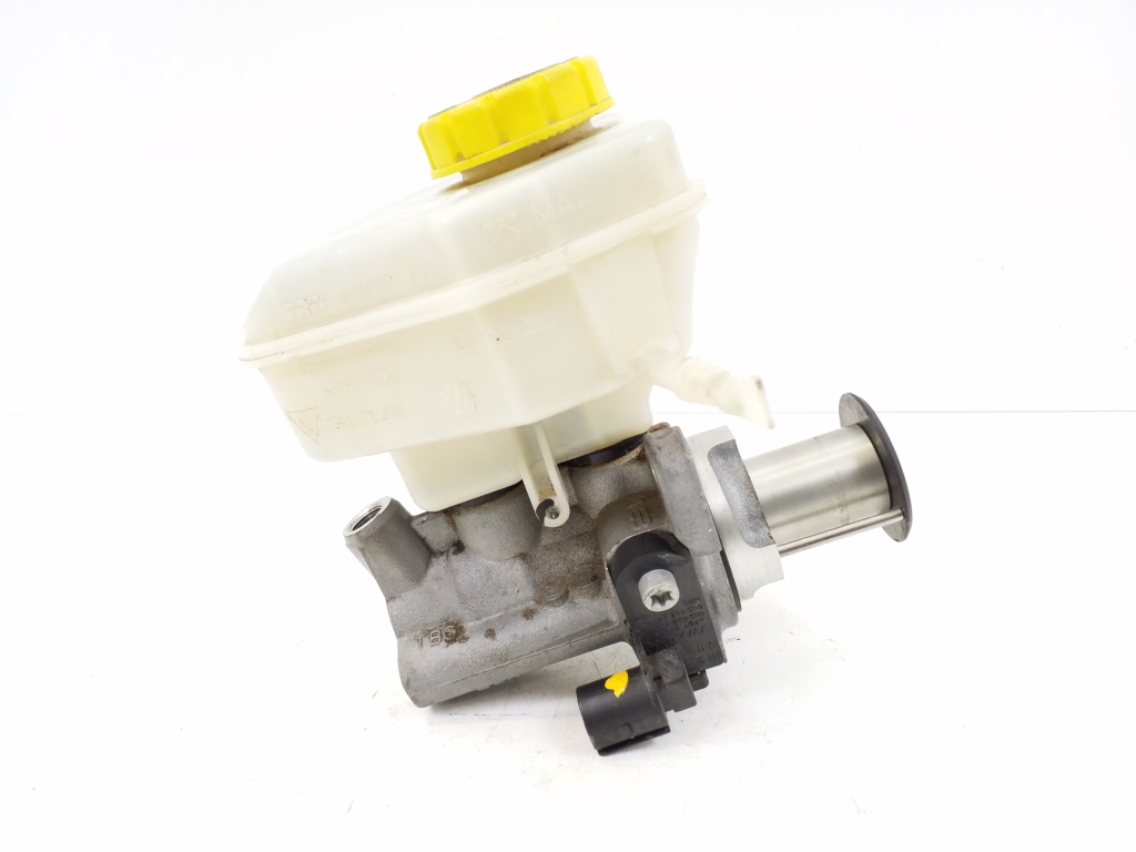 Used Porsche Cayenne Master cylinder 7P0611303A