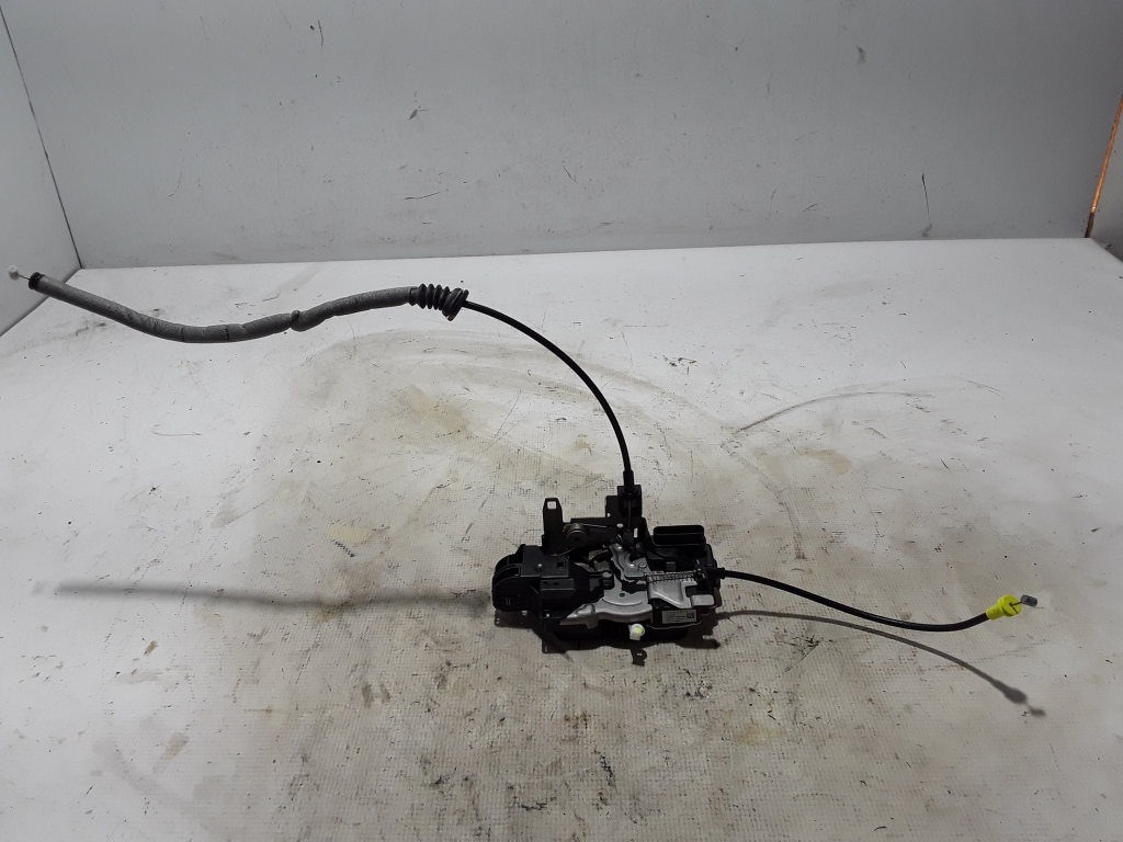 Used VOLVO XC40 Front door lock 31349894