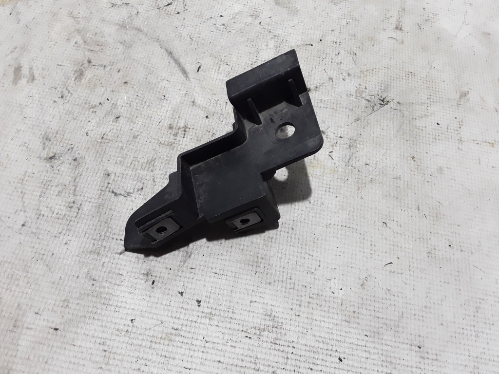 Used RENAULT Master Headlamp holder 269206695R