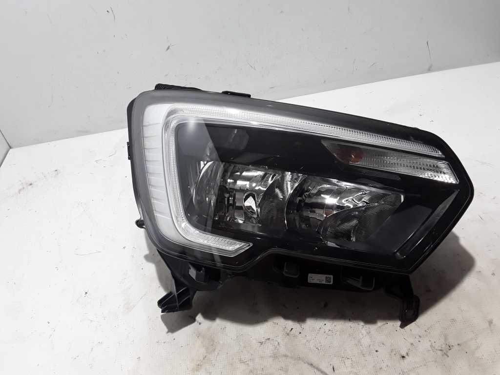 Used RENAULT Master Headlights 260107625R