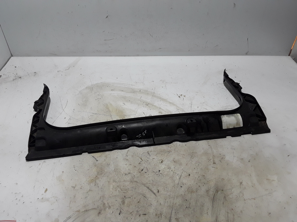 Used Mercedes Benz GLE-Class Another detail under the hood A1676207002