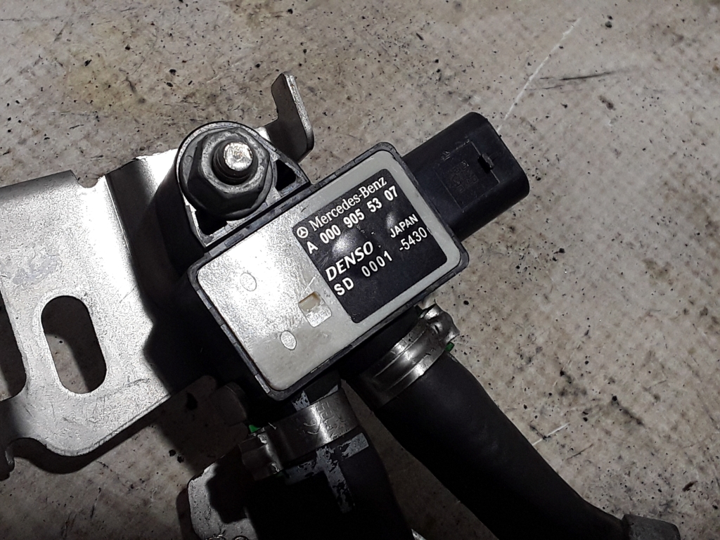 Naudotas Mercedes Benz GLE-Class Oro slėgio daviklis A0009055307