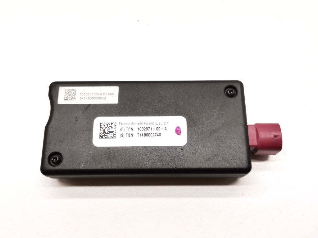 Used Tesla Model S Sim card reader 1032971-00-A