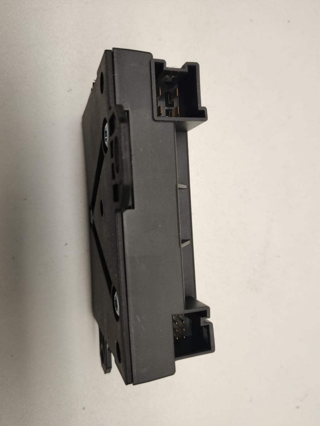 Used Mercedes Benz CLS-Class Fuel pump control module A0009003101