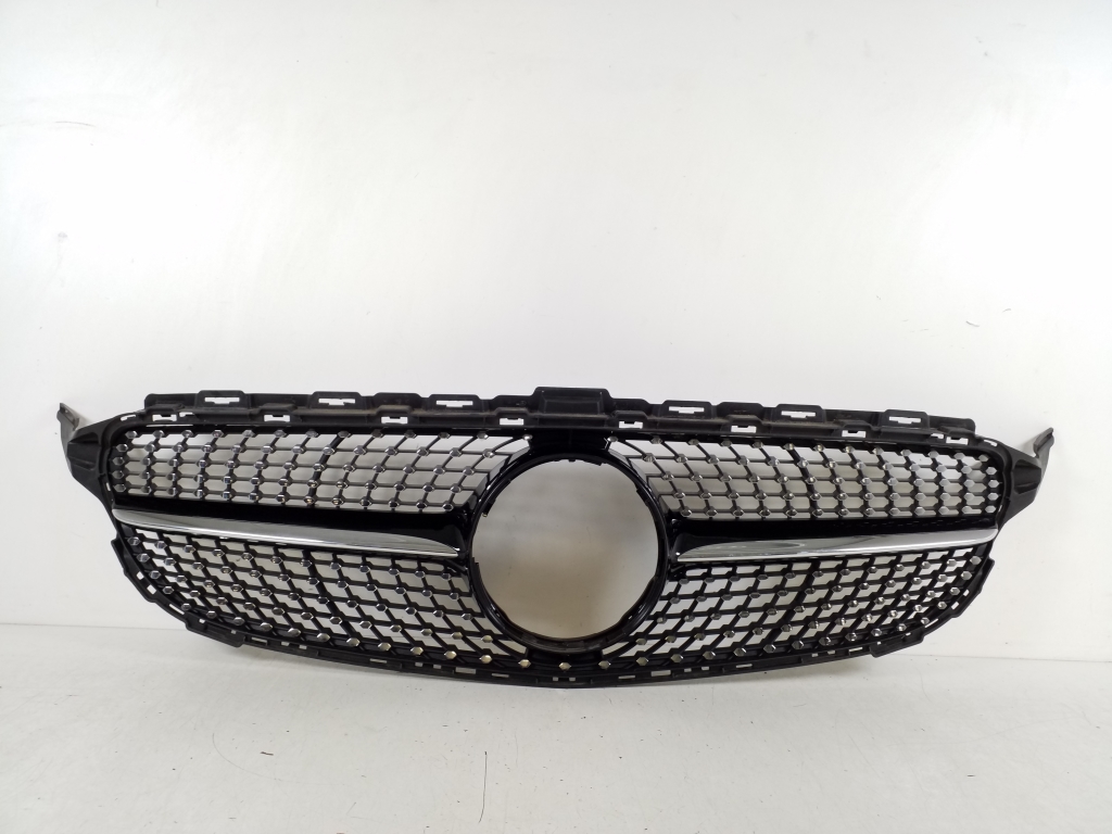 Used Mercedes Benz C-Class Front grille A2058881260