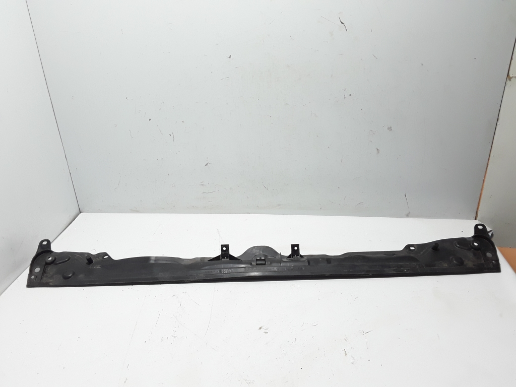 Used RENAULT Megane Windshield wiper mechanism trim to the glass 668107256R