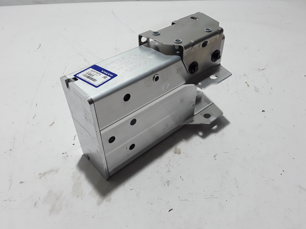 Used VOLVO XC60 Shock absorber for front bumper beam 32377062