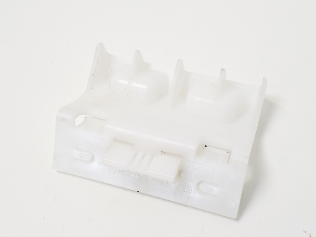 Used Mercedes Benz SLK-Class Exterior sill trim bracket A1726910014