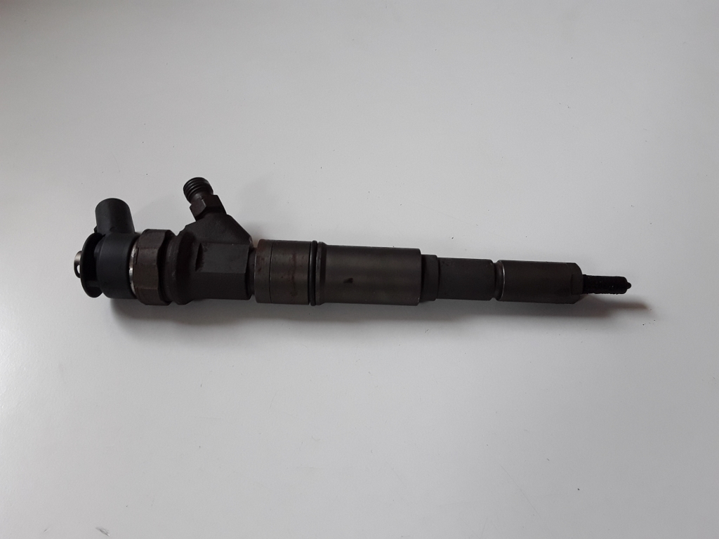 Used BMW X3 Fuel injector 7793836