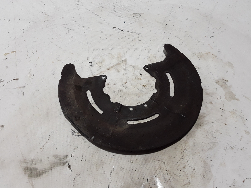 Used RENAULT Master Rear hub protection 441510001R