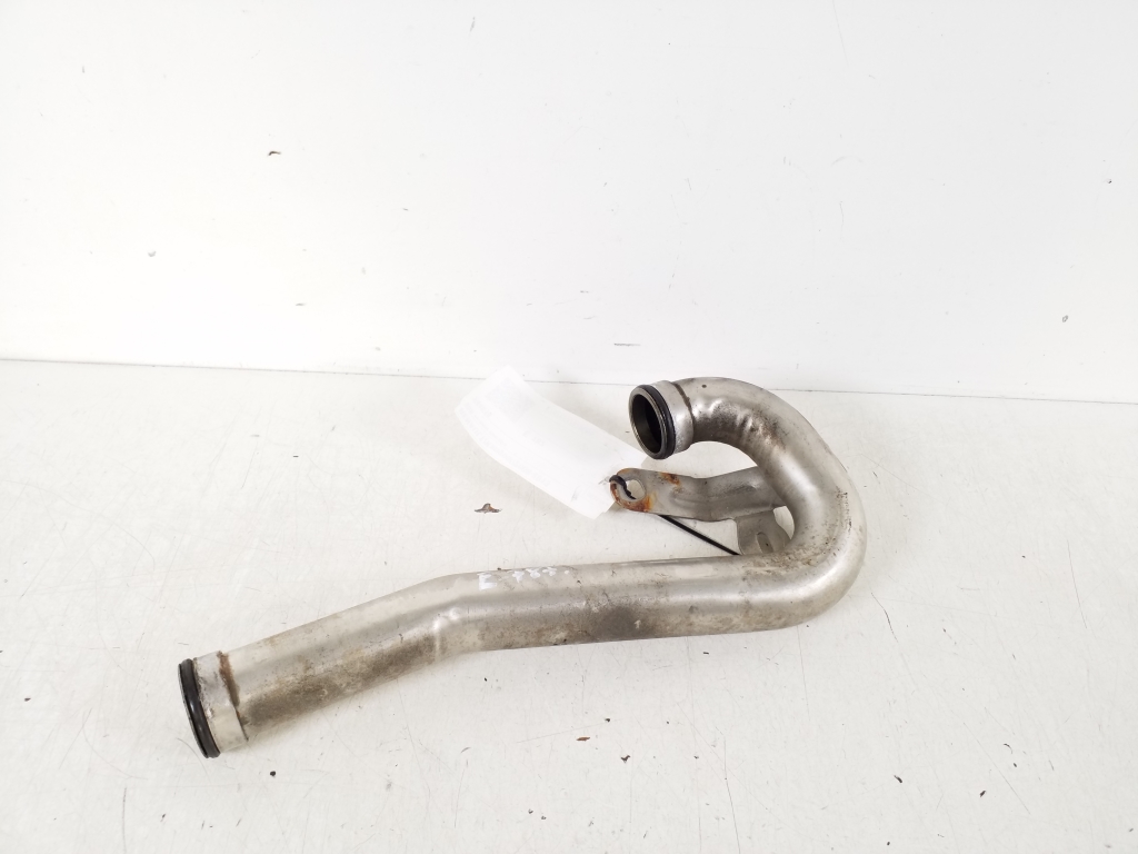 Used RENAULT Kangoo EGR valve pipe 744818