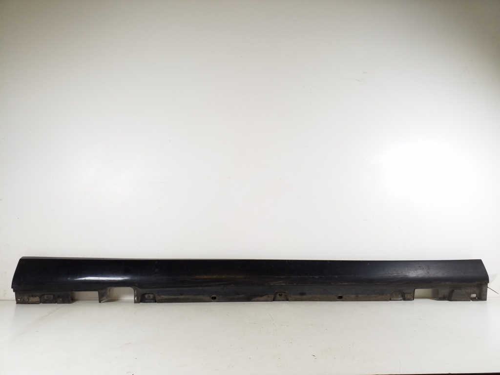 Used Mercedes Benz E-Class Exterior sill trim A2136900440