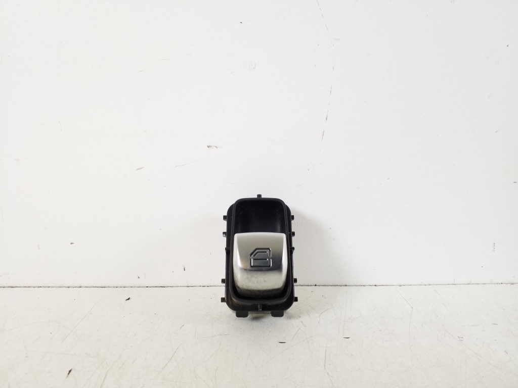 Naudotas Mercedes Benz E-Class Galinių šoninių durų stiklo jungiklis ...