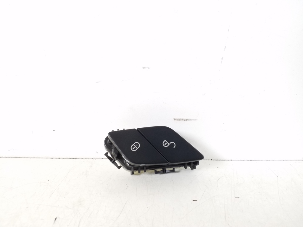 Used Mercedes Benz E-Class Door lock unlock switch A2139059603