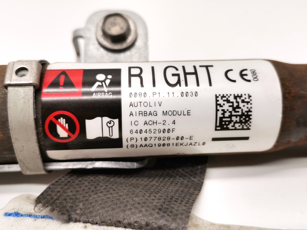 Used Tesla Model 3 Airbag for the roof 1077828-00-E